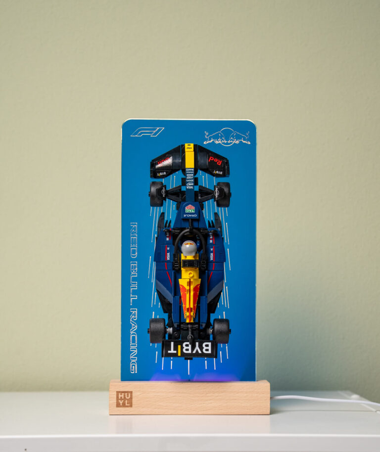 HUYL - Desk lamp & Display for LEGO® 77243 F1 Red Bull Racing RB20